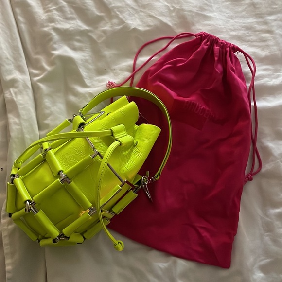 BRUCE GLEN | Bags | Bruceglen Bucket Bag | Poshmark
